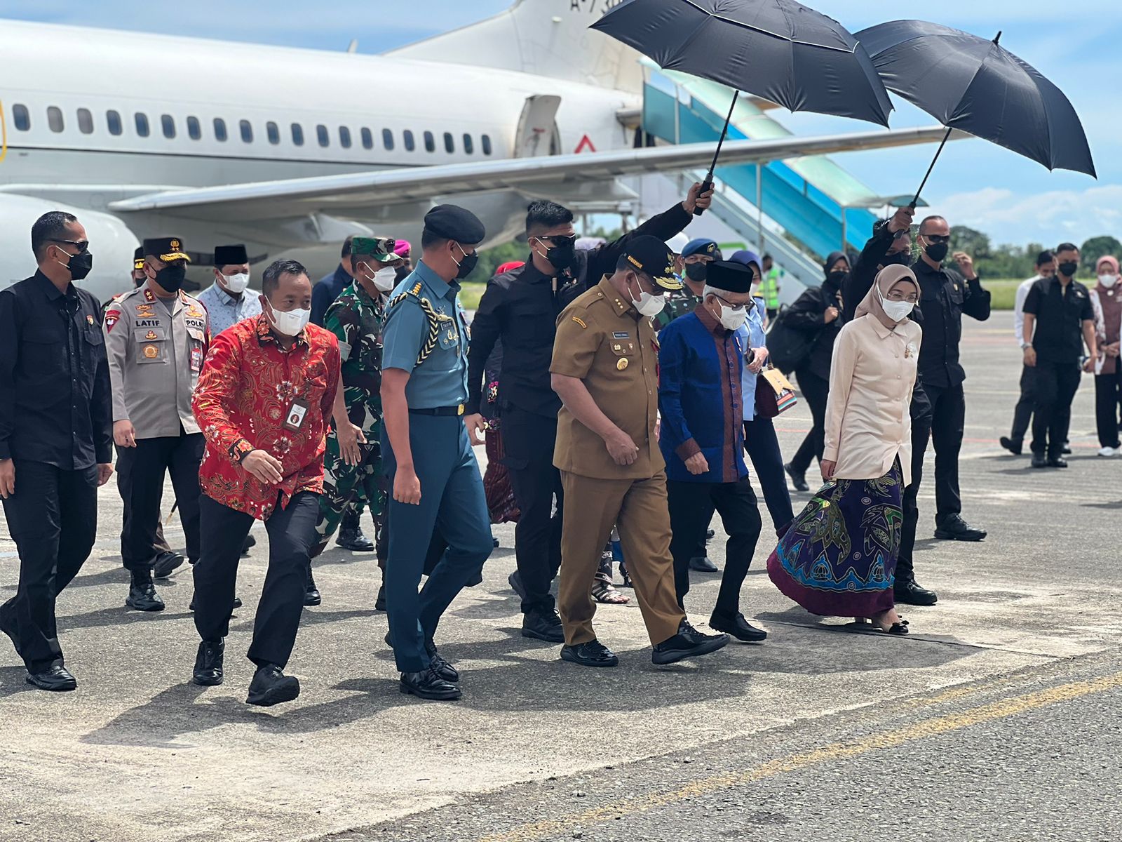 Kunker ke Timika, Wapres Transit di Ambon – Kabartimurnews.com